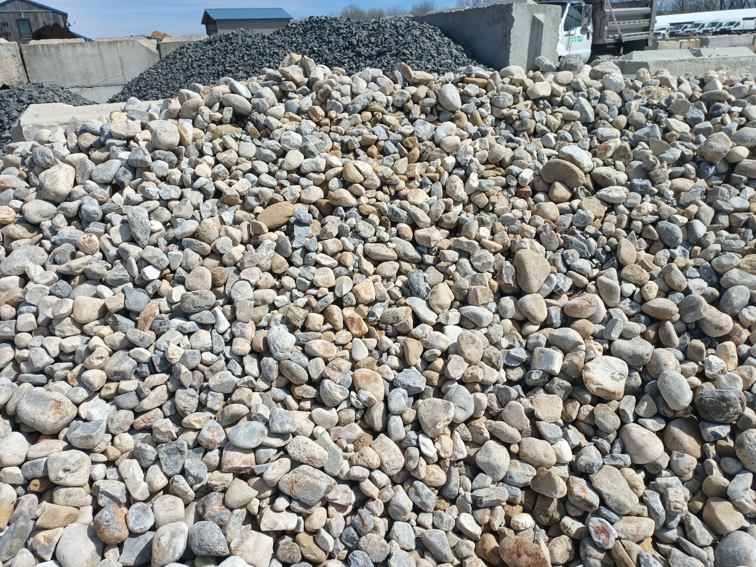 London Gray Rock - River Bend - Kansas City's Decorative Rock & Mulch ...